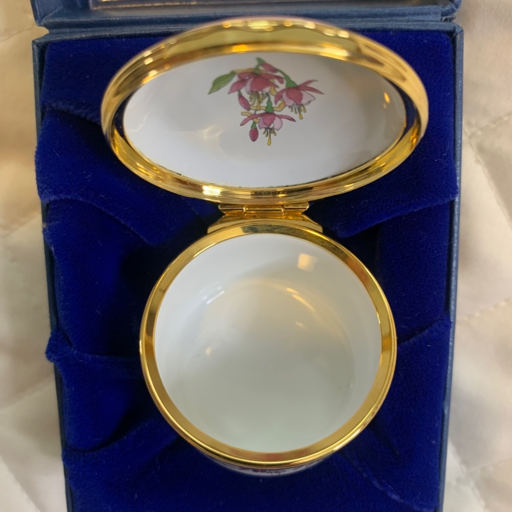 Halcyon Days Enamel Pill Box - New In Box - Gem